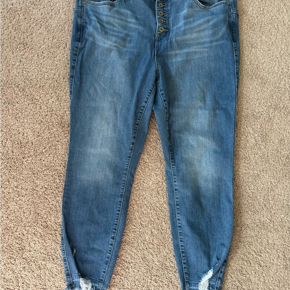 torrid | Jeans | Torrid Distressed Blue Ankle Jeans | Poshmark